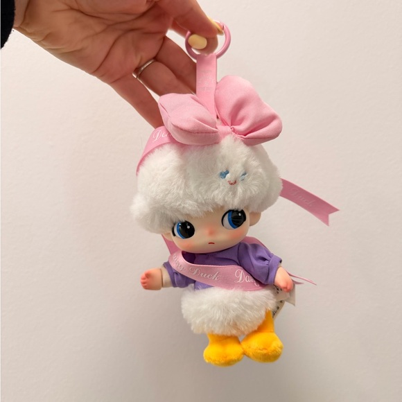 Disney | Accessories | Dimo World Daisy Duck Plush Badge | Poshmark